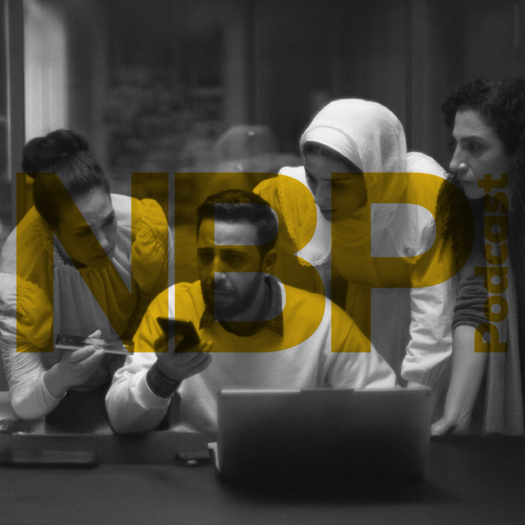 Interview With "Song Sung Blue" Star Kate Hudson - The Next Best ...