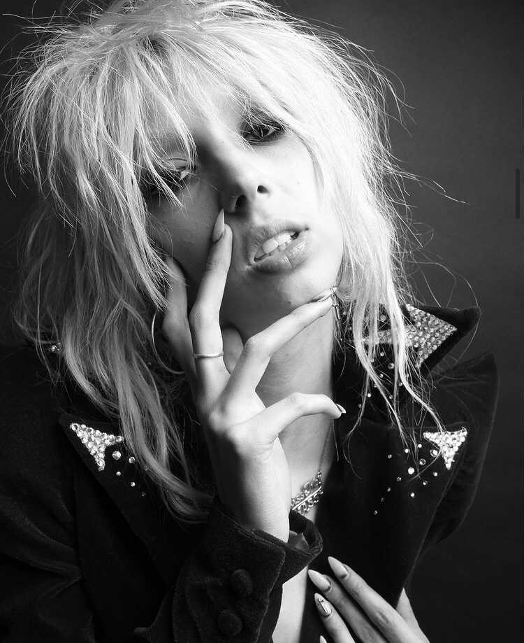 The Devil's Music 35: Arrow De Wilde – The Devil's Music with Pleasant ...